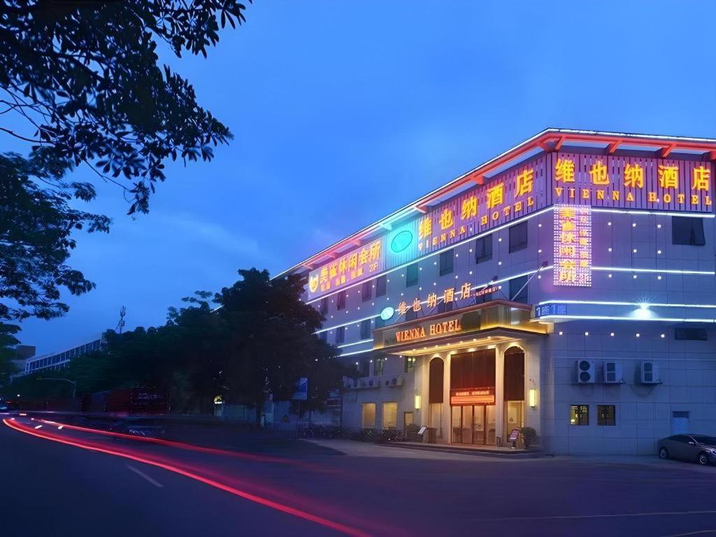 Vienna Hotel Guangdong Foshan Shunde Longjiang Material City, Shunde ...