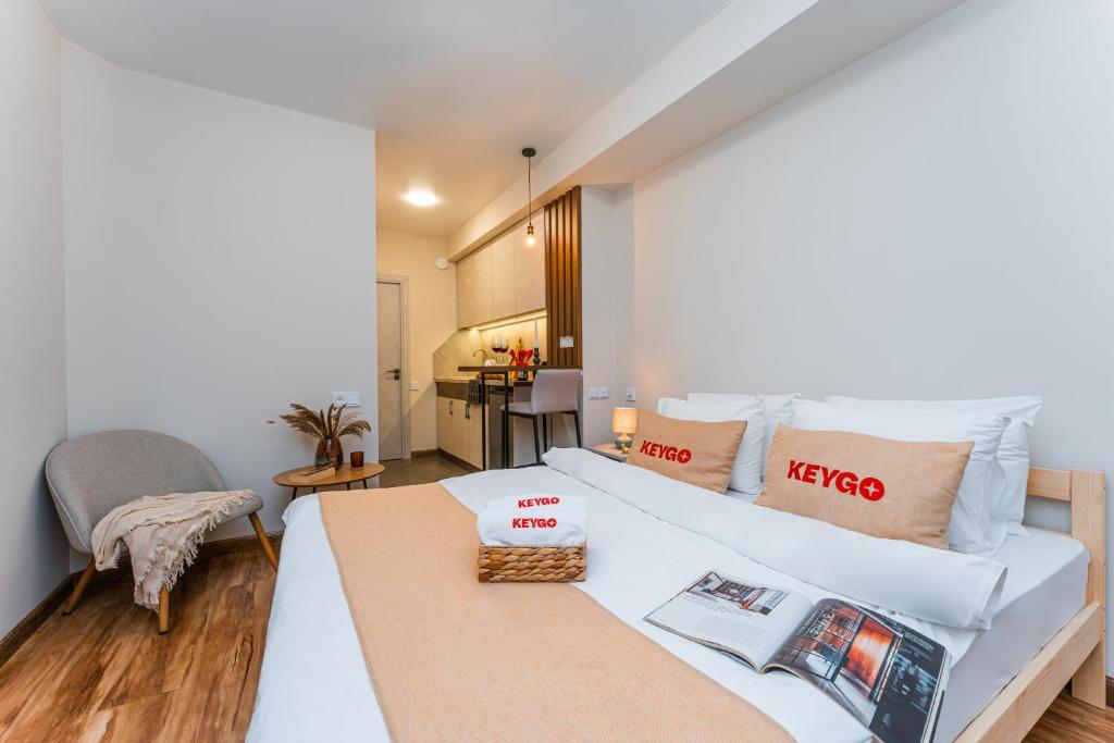 Studio KeyGo #0169 is the key to the center of Yerevan, Yerevan ...