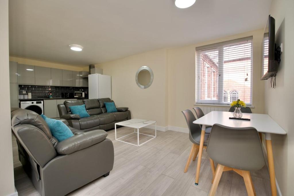 Warwick Row Apartments Coventry City Centre - Flat 5, Coventry (updated ...