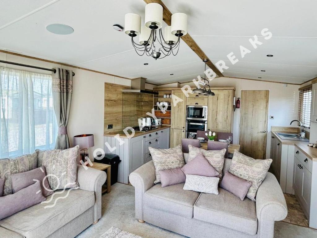 Casa Ohana - Luxurious 2 bedroom lodge at Seal Bay Resort, Selsey (aktualisierte Preise für 2026)