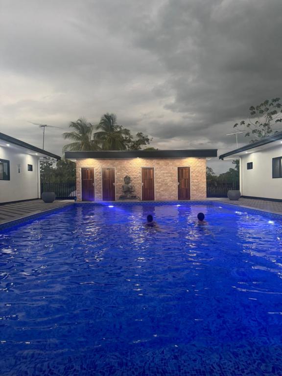 Shortys resort, Wanica (precios actualizados 2025)