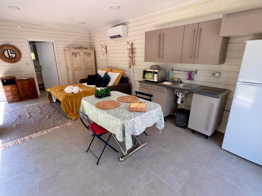 Liberté, Saint-Gély-du-Fesc (precios actualizados 2025)