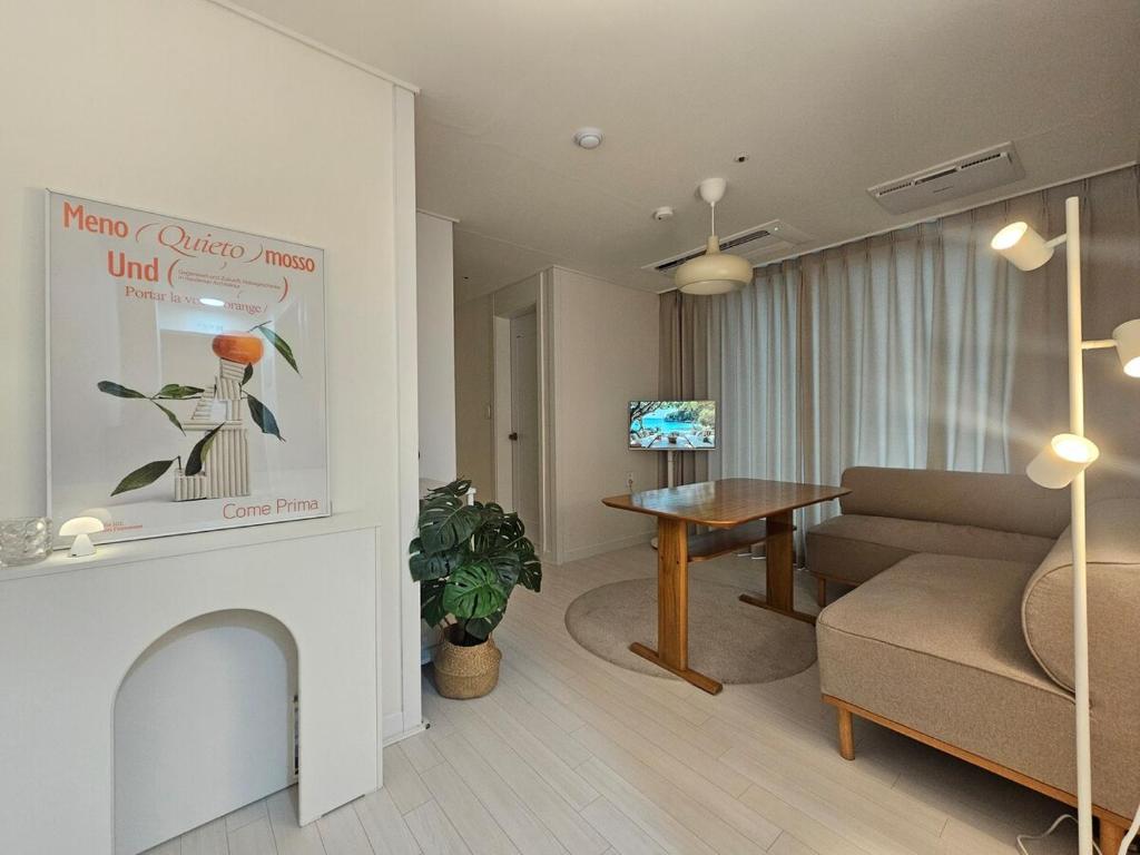 Seoul Station Condo 3 minutes away,Elevator,New construction, Seul ...