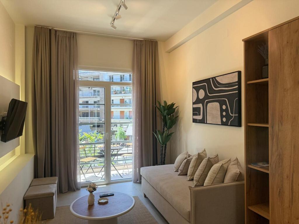 A2 Tsimiski, Salonikai (atnaujintos 2025 m. kainos)