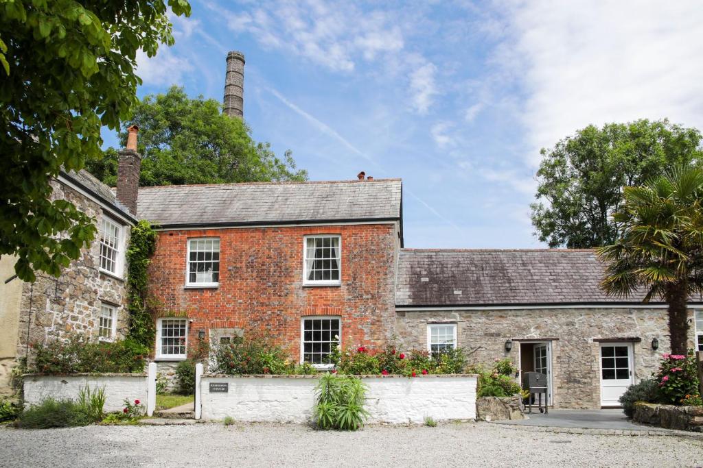 Polmear Farm Manor House, Charlestown (updated prices 2025)