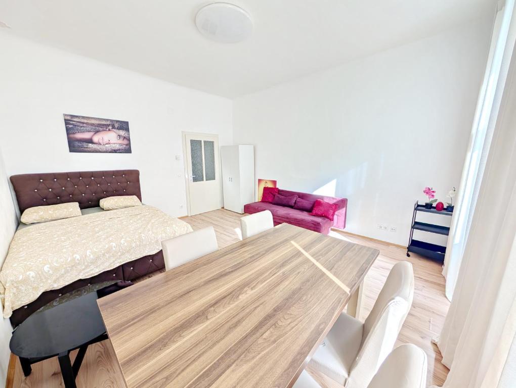 Charming Stay - Close to Vienna Attractions MZ18, Wiedeń (aktualne ceny na rok 2025)