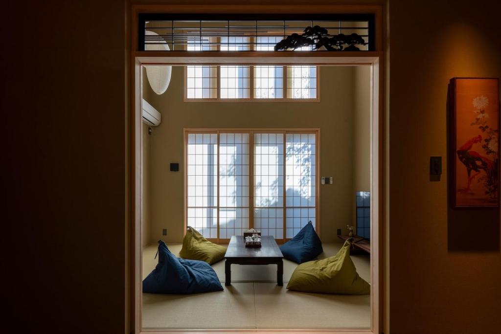 Kiraku Yoka Japanese-style house with a courtyard, Kyoto (updated ...