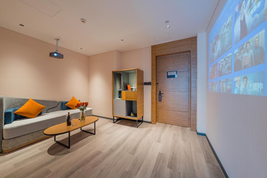 UrCove by HYATT Hangzhou Riverside CBD, Hangzhou (updated prices 2026)