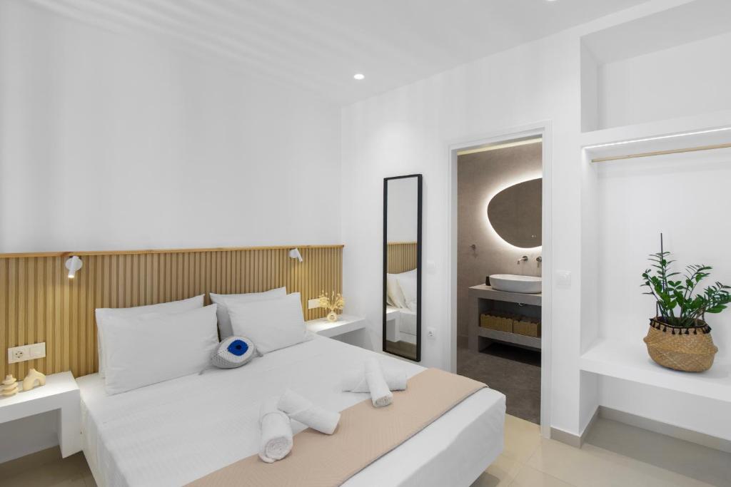 Plori Suites Paros, Naousa (updated prices 2026)