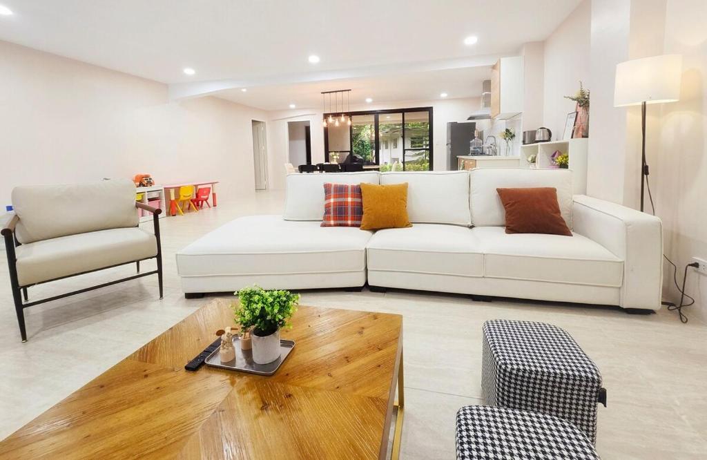 Kiddie Hostel 13A1-Kids and pets friendly, Kababae (оновлені ціни 2025 ...