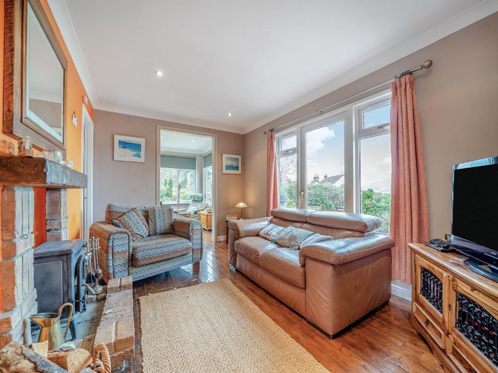 Nolands, Strachur (updated prices 2026)