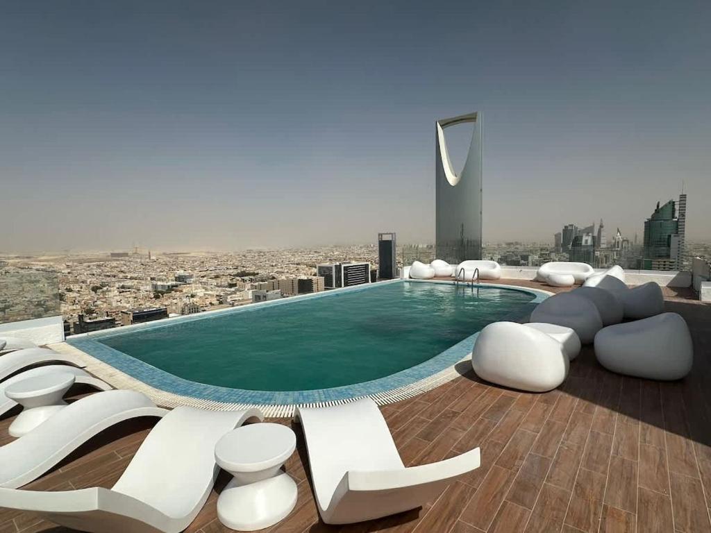 Amara - 2BR - Infinity Pool - Kingdom Tower View, Riyadh (uppdaterade ...