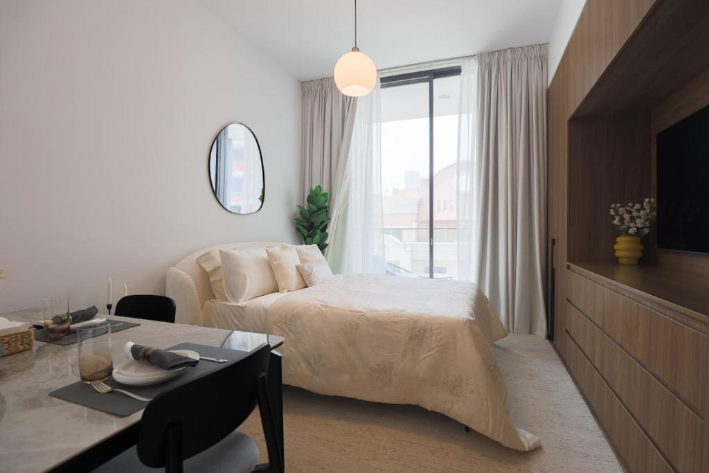 Gracious Studio in Hamilton House, JVC, Dubai (updated prices 2026)