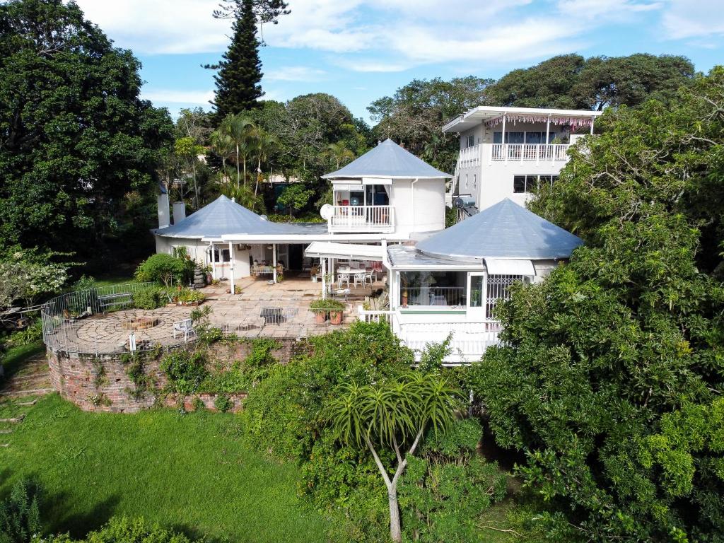 Riverview Loft Bonza Bay, East London (updated prices 2026)