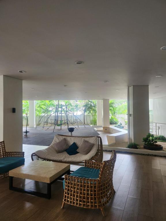 solinea Luxe pool stay city nest, Σεμπού (ενημερωμένες τιμές για το 2026)
