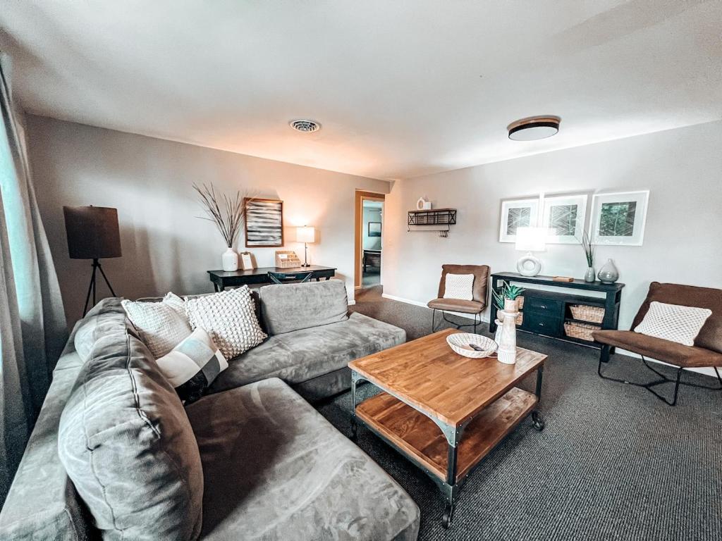 The Matter Park Modern Near IWU in Marion, Indiana, Marion (aktualne ...