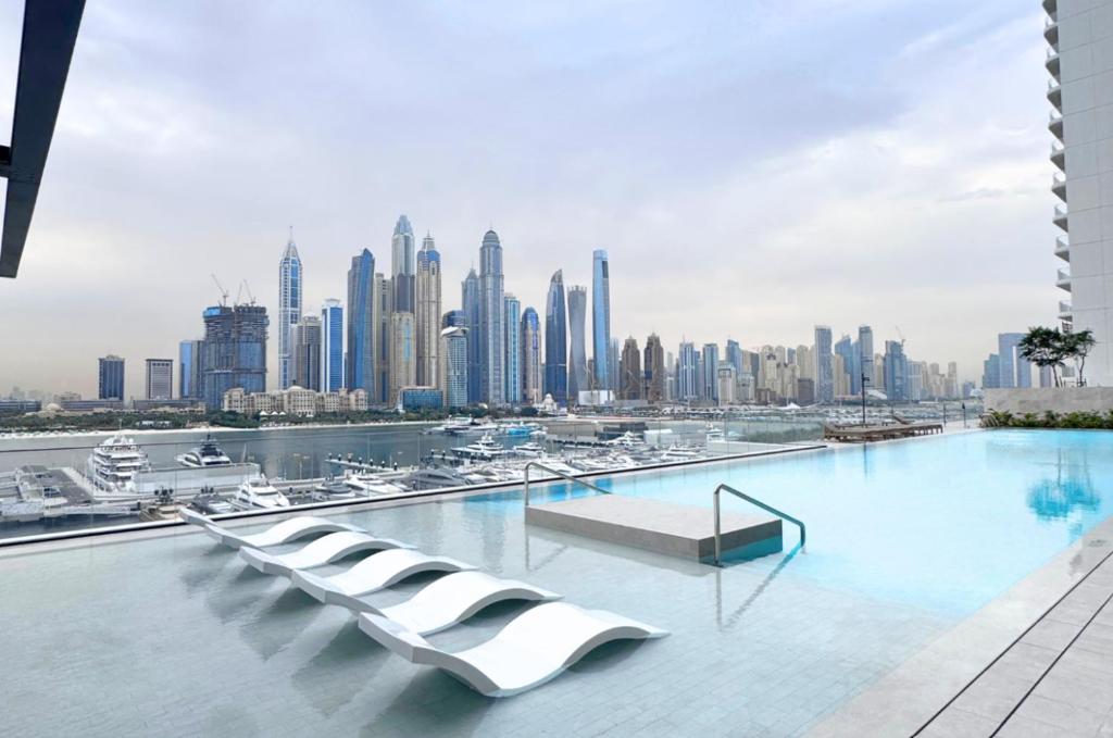 Full Sea View Luxury 2BR Beachfront Access, Dubai (nove cijene za 2026.)