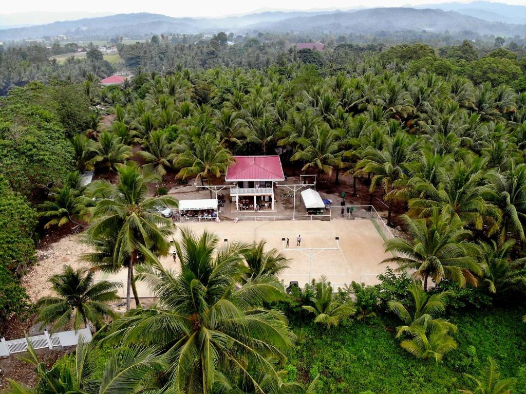 Cheska's Tennis Paradise & Beach House, Cateel (updated prices 2026)