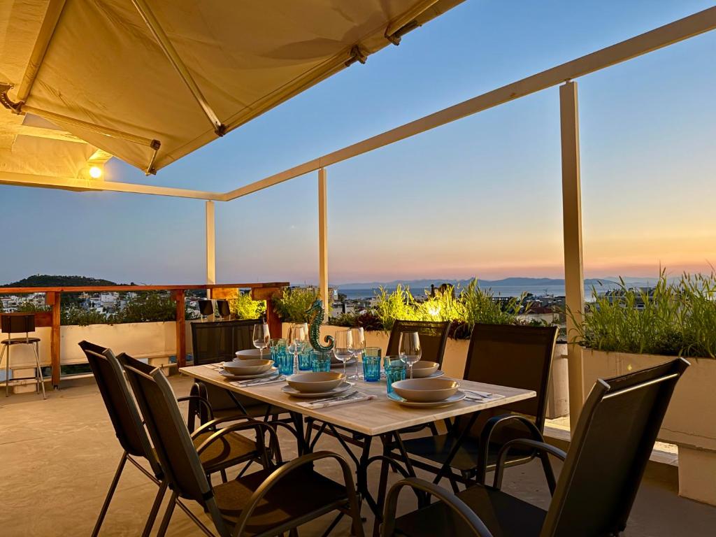 Panoramic Penthouse, Athens (updated prices 2025)