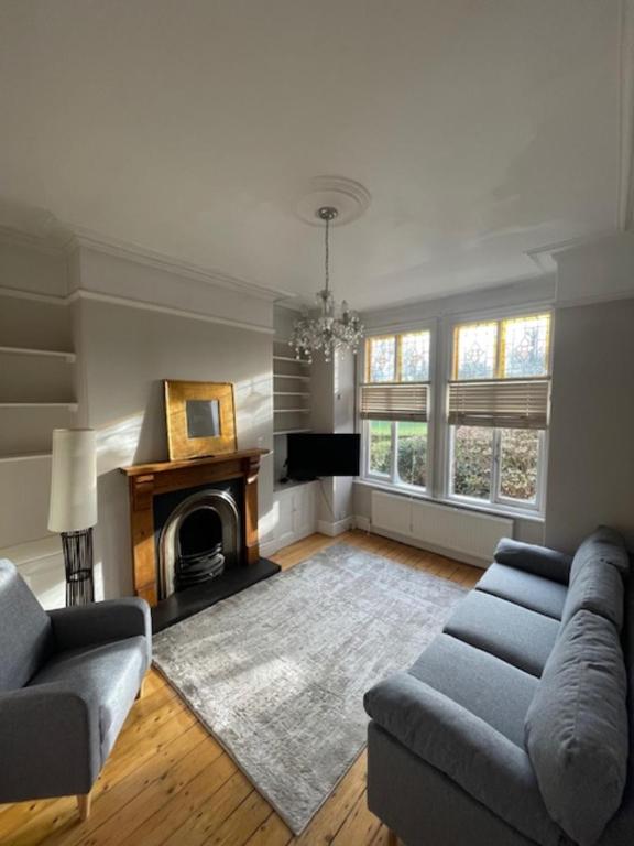 Heaton Chapel Gem: 3BD Victorian Parkside Stay, Manchester (updated ...