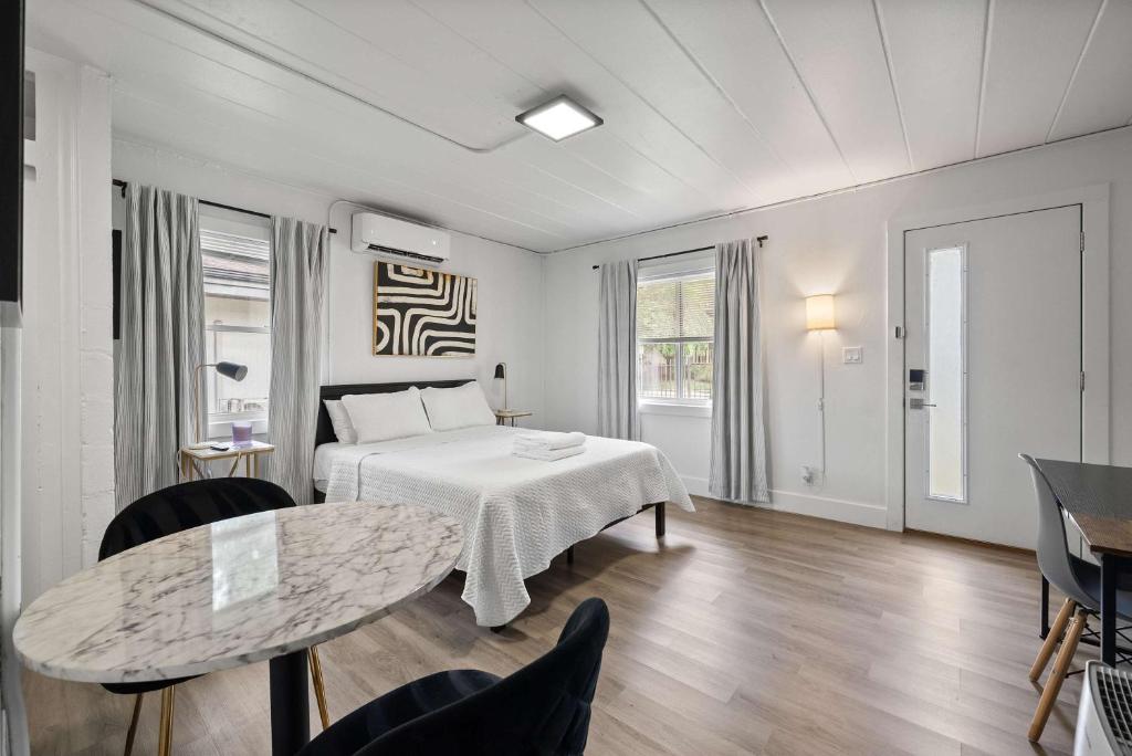 Chic City Retreat 97, Колумбус (актуальные цены 2025 года)