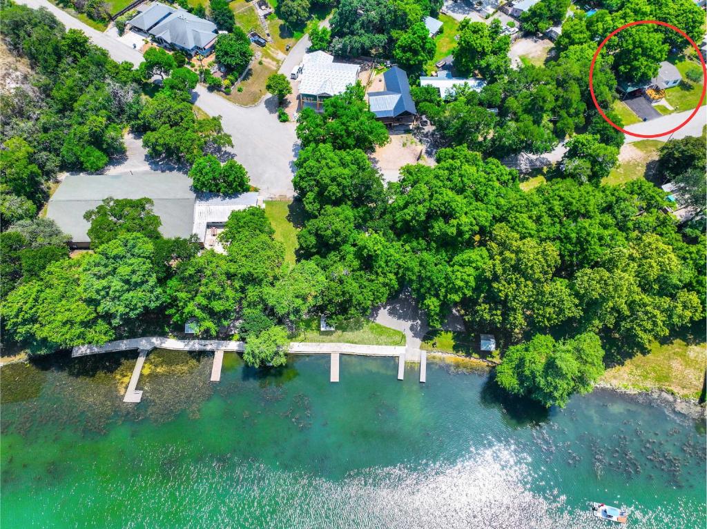 River Bend Retreat - 2 Homes for 12 Next to Lake Dunlap, New Braunfels ...