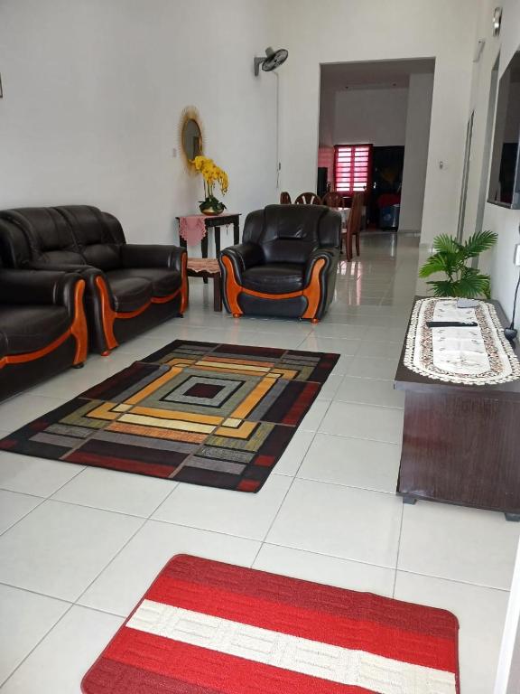 Homestay, Meru Tropika, Fully Furnished, Chemor (tarifs actualisés, 2025)