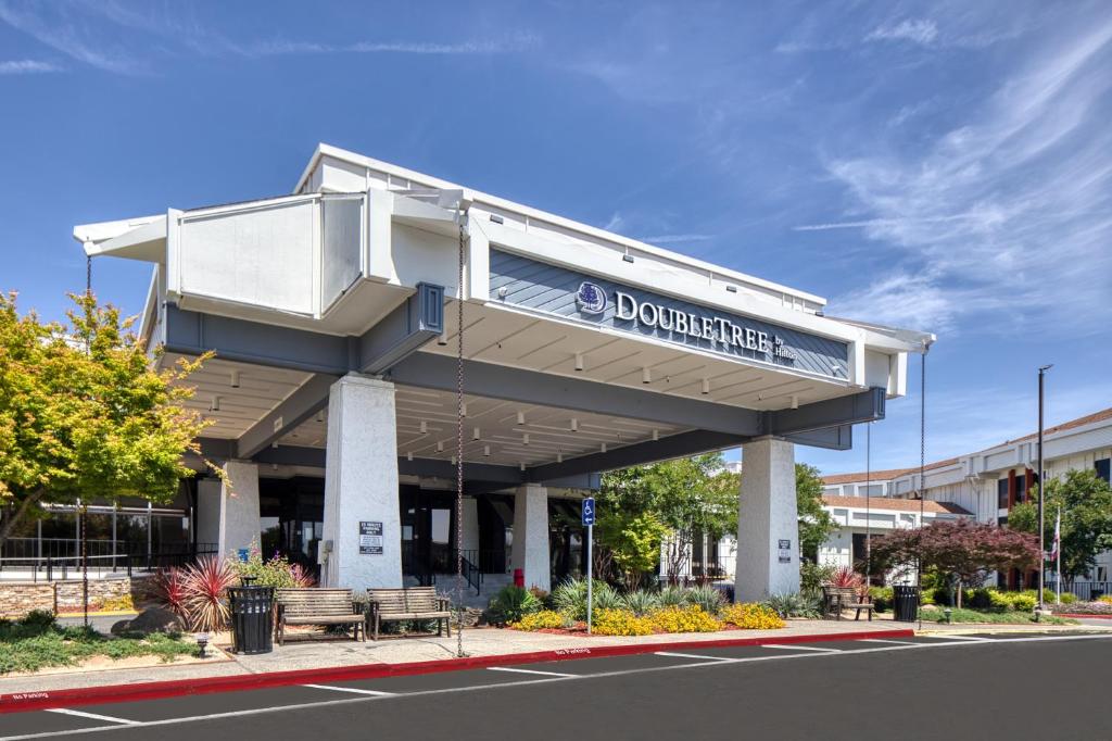 DoubleTree By Hilton Sacramento, Sacramento (updated prices 2025)
