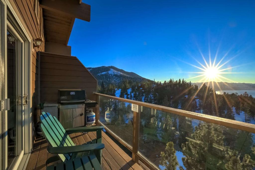 Scenic Escape - BEST views of Lake Tahoe, Stateline (prezzi aggiornati ...