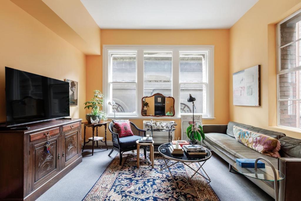 Vintage Zen - Eclectic Retro Escape in the CBD, Melbourne (nove cijene ...