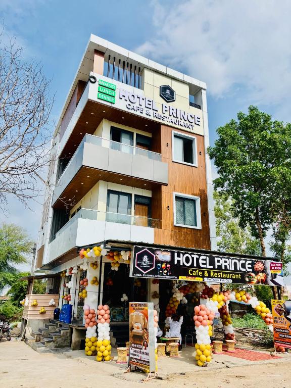Hotel Prince Cafe & Restaurant, Shāhpura (prisene oppdatert for 2026)