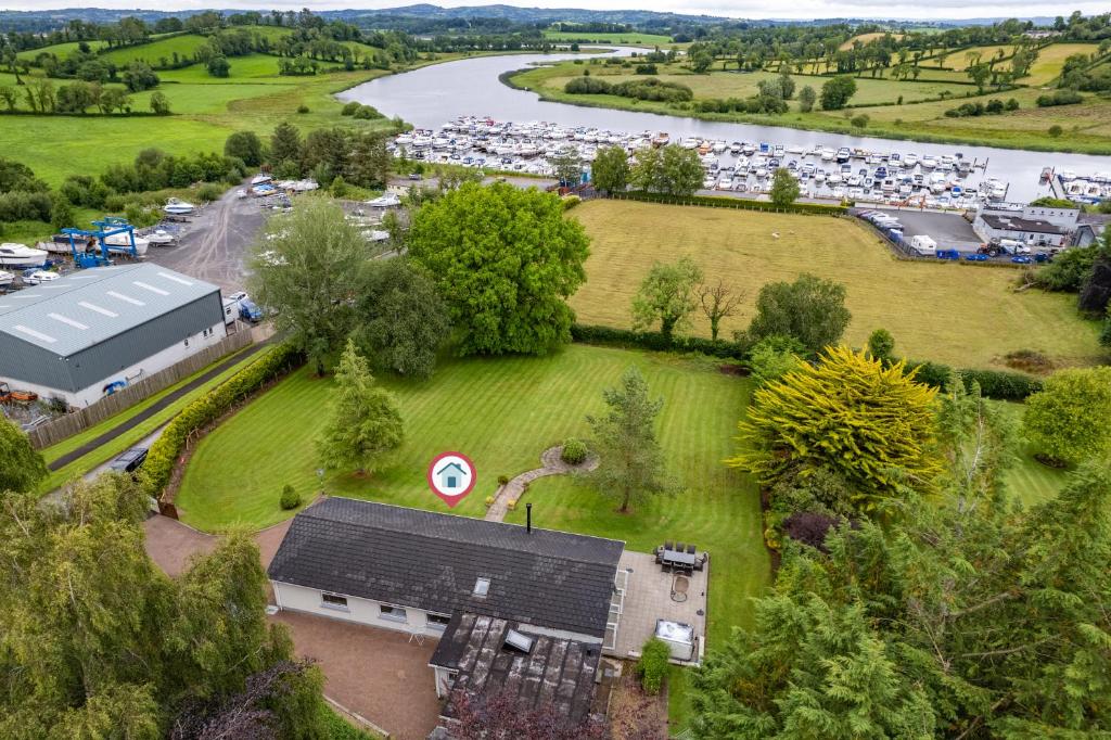 Loughside Lodge - Fermanagh 5 bed waterside bungalow, Culky (updated ...