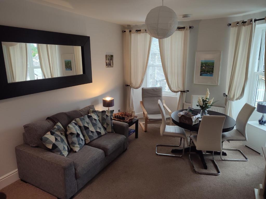 Bower House, Bowness-on-Windermere (updated prices 2026)