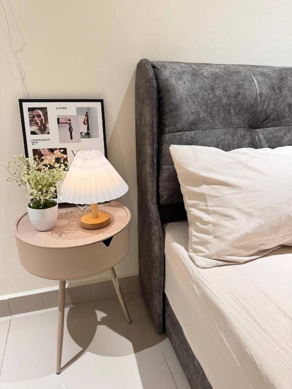 Kerayong and Triang Cozy Landed 4 or 5 Rooms 12 to16 pax, Teriang ...