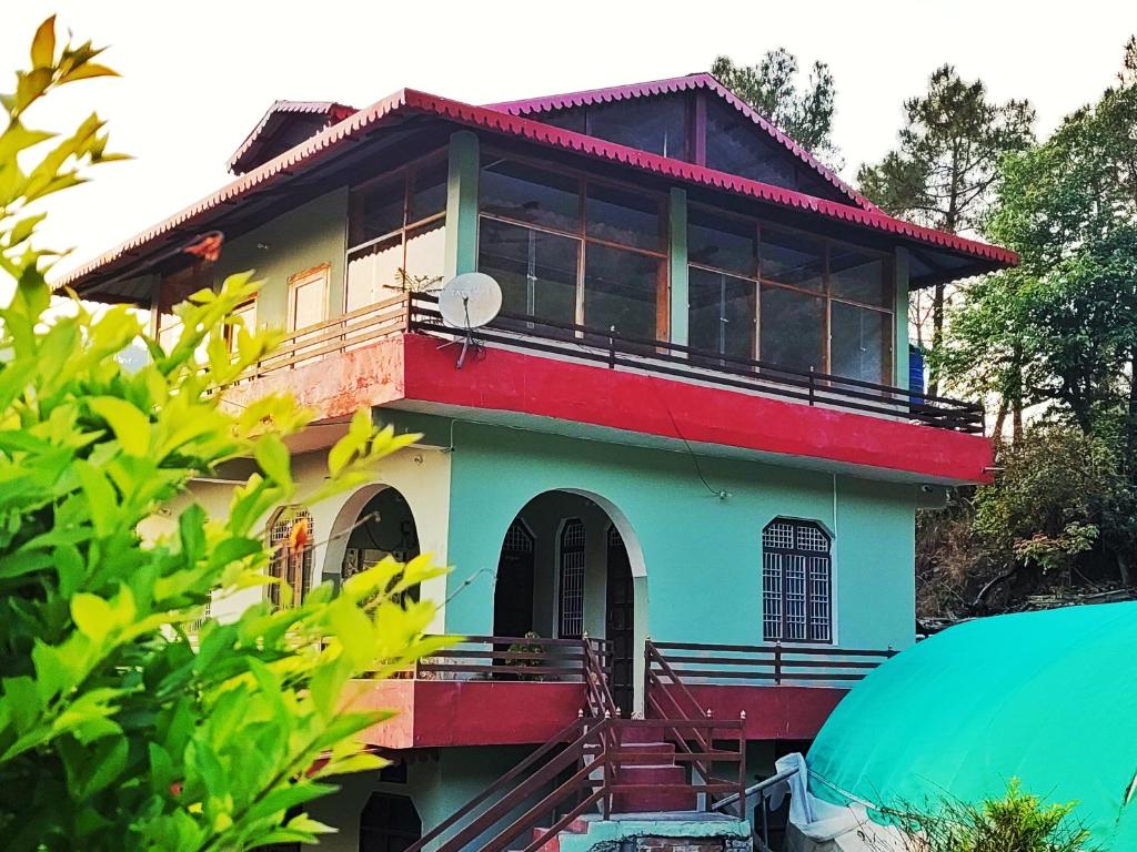 Makot at Binsar, Binsar (aktualizované ceny na rok 2025)