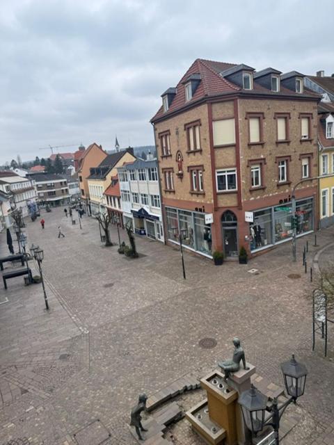 Sechs Zimmer Wohnung in Sankt Ingbert, Niederdorla (updated prices 2026)