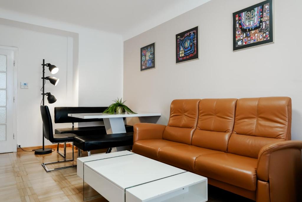 Cozy 3 Bedroom Apartment in centre district of Vienna, Vienna (updated ...