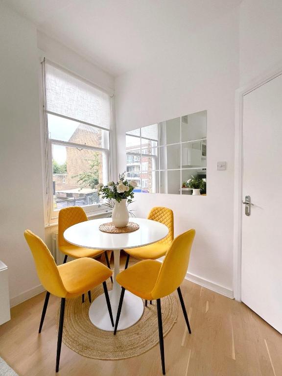 Beautiful flat in West Hampstead, London (updated prices 2025)