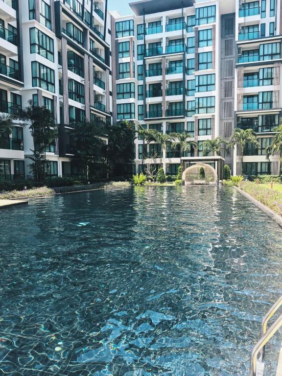 Светлые апартаменты Royal Lee, Ban Bo Han (aktualne ceny na rok 2025)