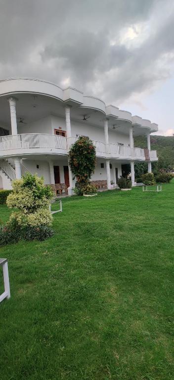 lake view hotel and resort, Khanpur (aktualne ceny na rok 2025)