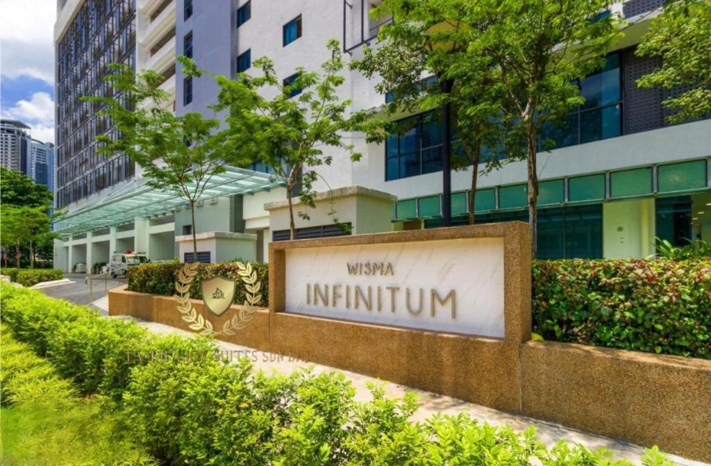 Hotel Wisma Infinitum Skypool Kuala Lumpur, Kuala Lumpur (updated ...