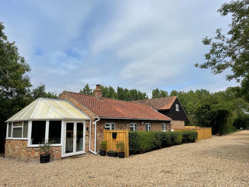 Wood Farm Cottage, Boston (updated prices 2026)