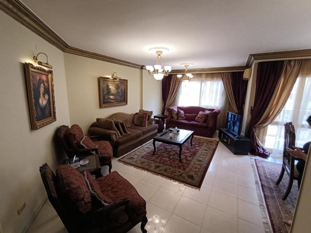 Beautiful and Cozy Apartment in Sheraton Al Matar, Cairo (updated ...