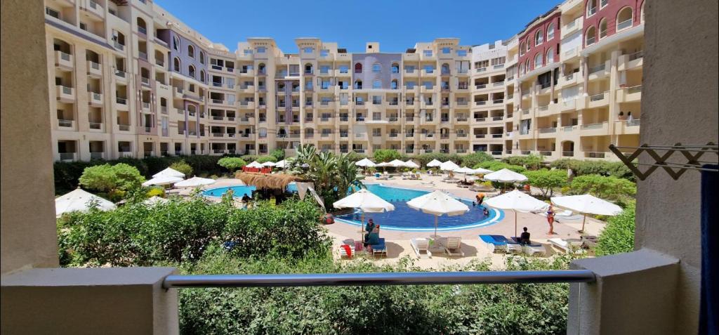 Hurgada Florenza kamsen with pool view in Arabia area, Hurghada (prezzi ...