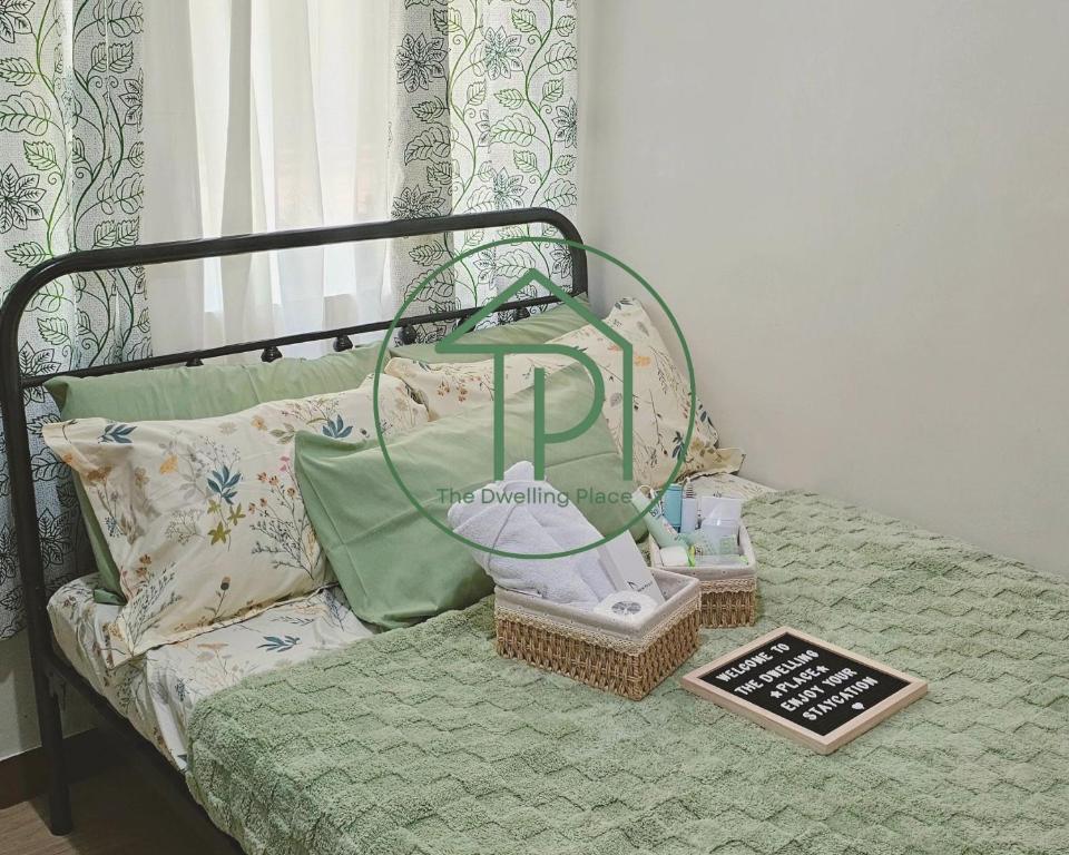 1BR Condo with Pool, Netflix, Karaoke, Toiletries by TDP Staycation（マニラ ...