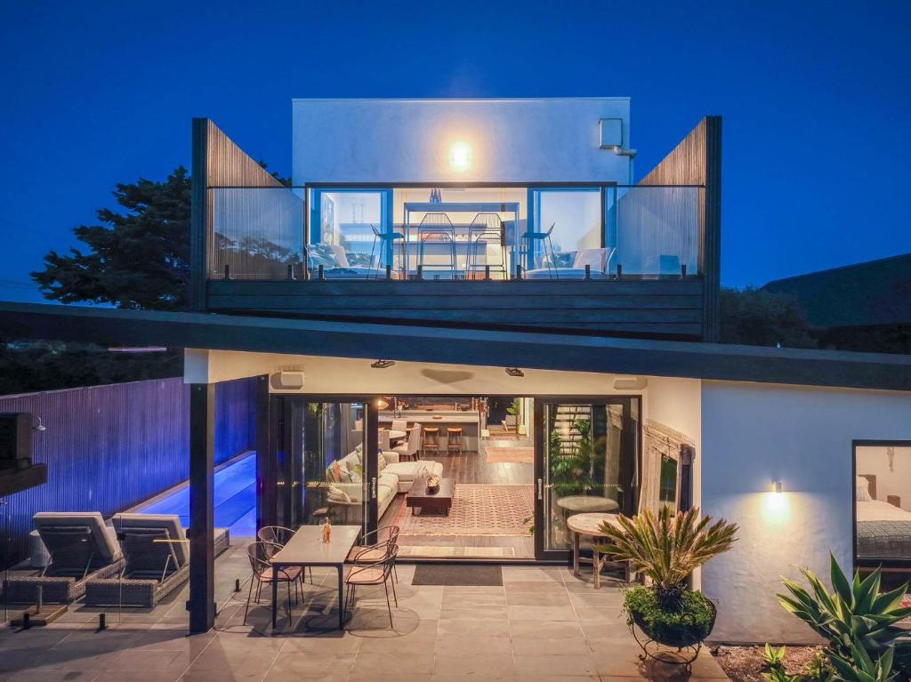 Shambala Dana - Balinese Inspired Villa with Pool, Blairgowrie (updated ...