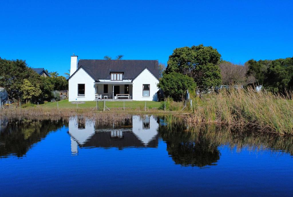 Tranquility, Hermanus (updated prices 2026)