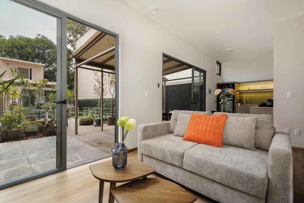 Zaterra, A Tranquil Oasis in Roma Norte, Mexico City (updated prices 2025)