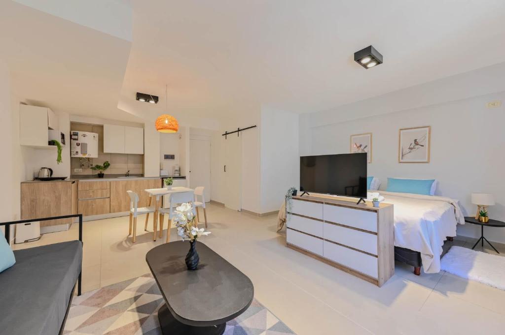 Fliphaus Mansion Mitre 'B' - 3 pax Gym & Jacuzzi, Buenos Aires (updated prices 2025)