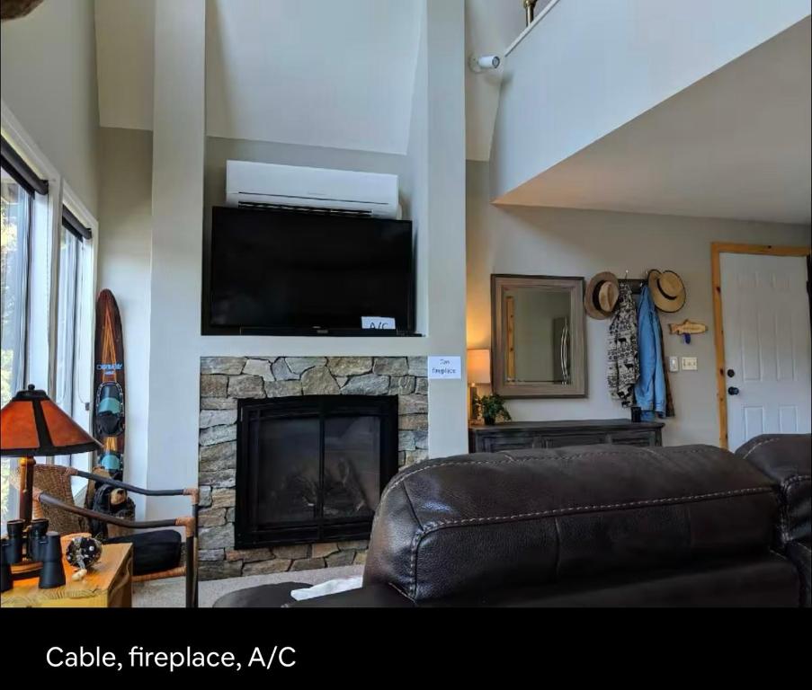 Cabin at Lake Roesiger private waterfront snohomish mt Pilchuck ...